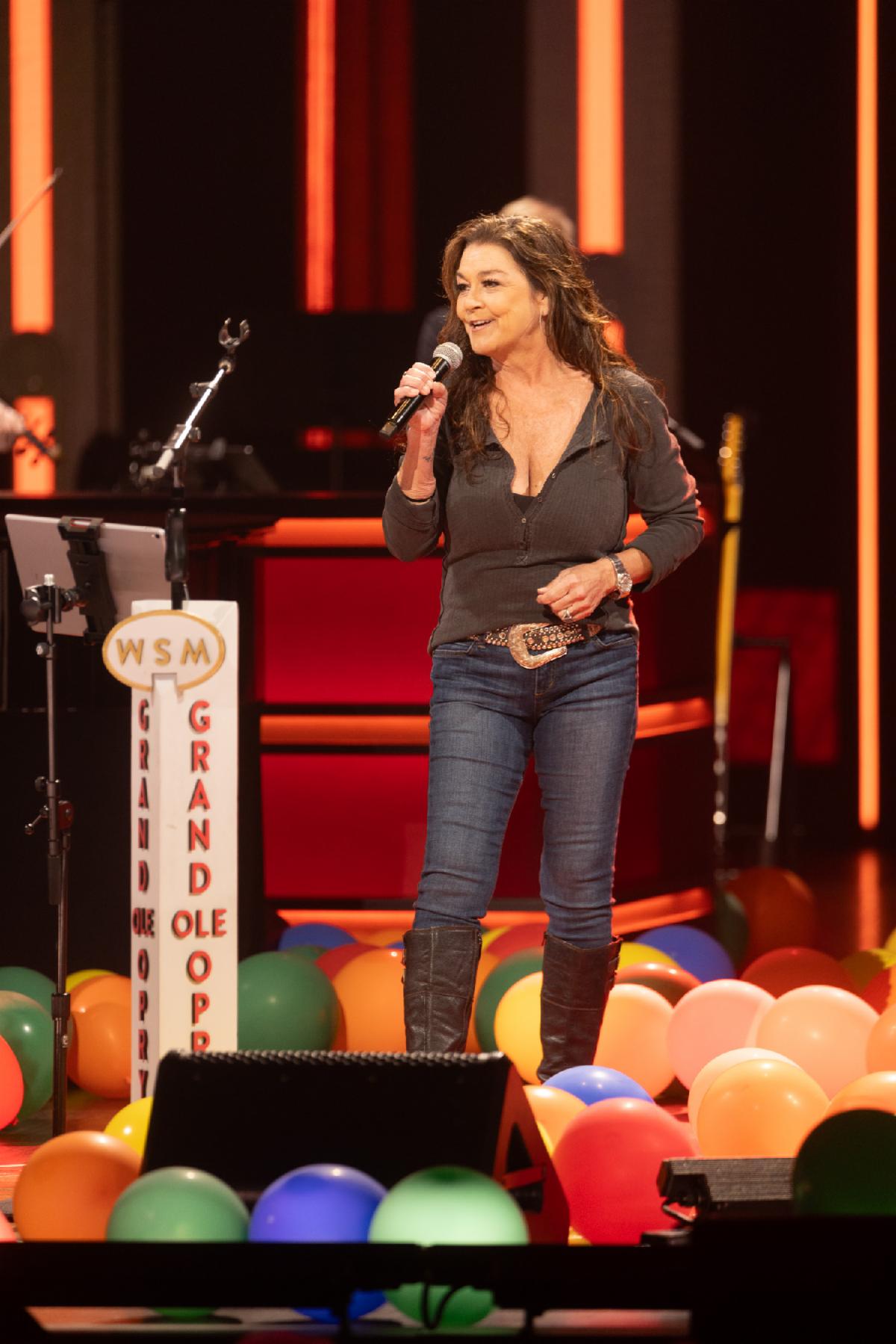 Gretchen Wilson at the Grand Ole Opry – Country’s Chatter