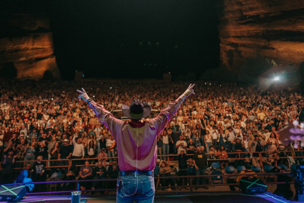 Country Music Artist Clay Walker Gives Electrifying Performance During ...