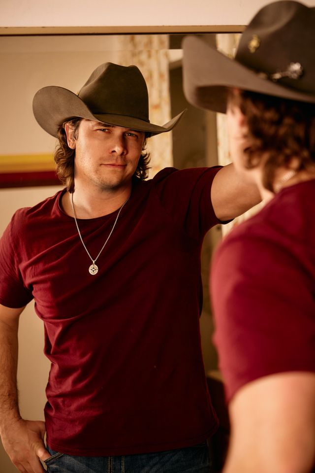 Randall King Releases Bombastic “Big Deal” – Country’s Chatter